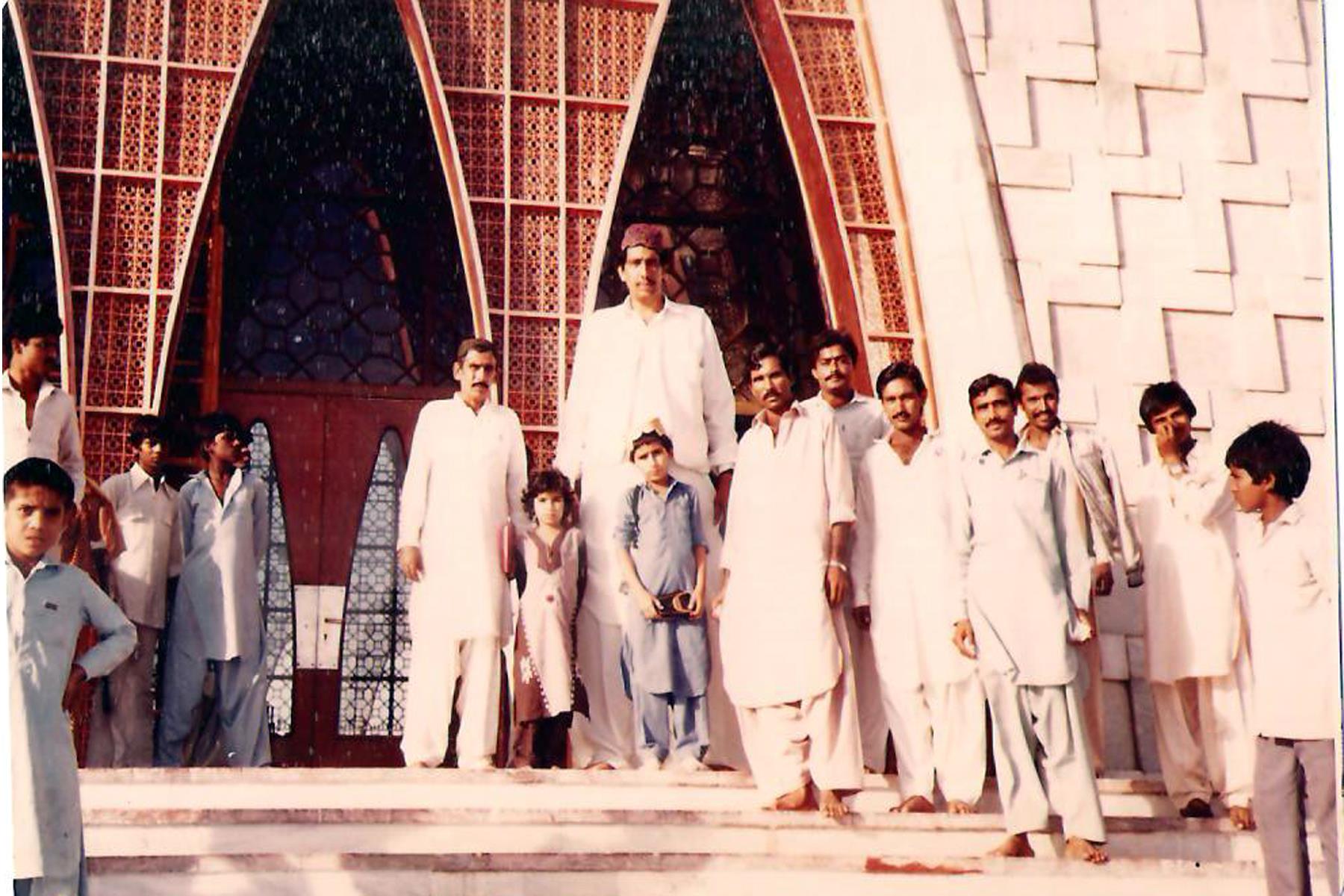 Haji Mohammad Alam Channa - The tallest man Pakistan