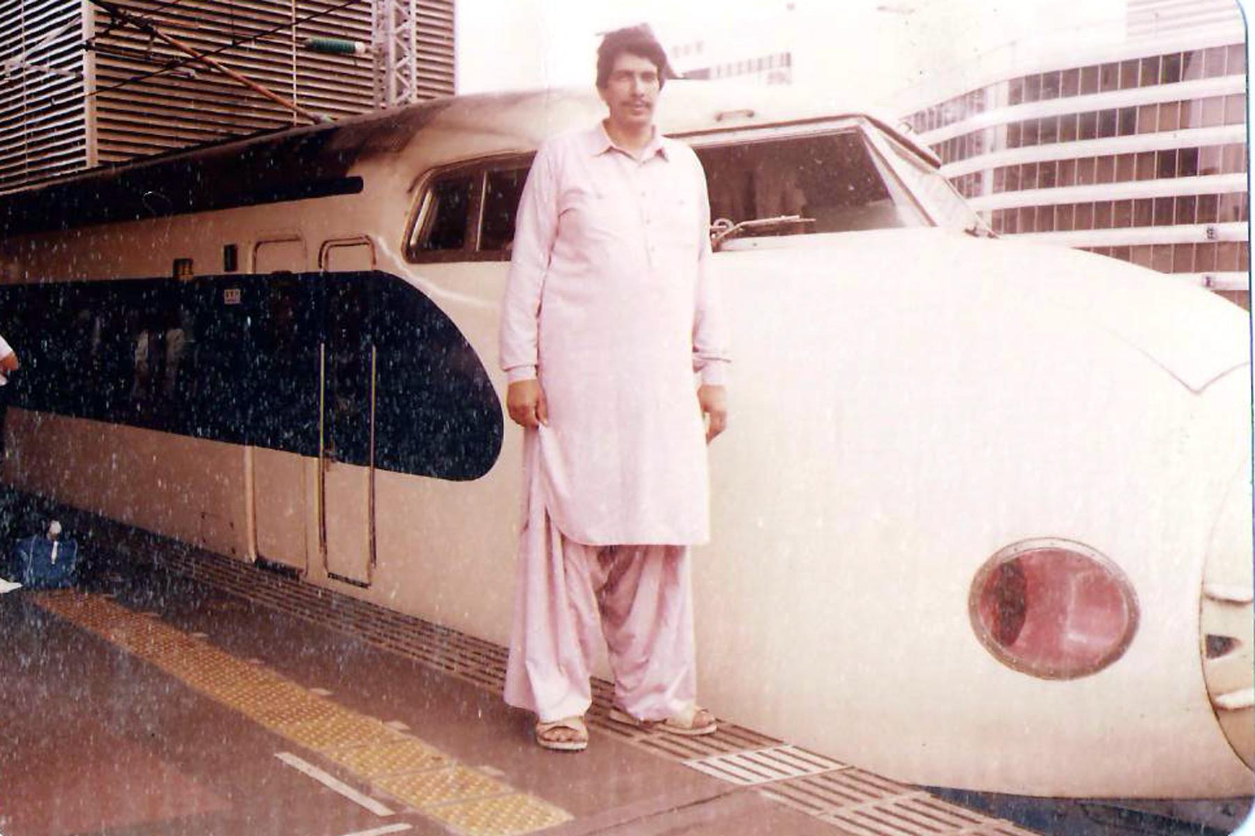 Haji Mohammad Alam Channa - The tallest man Pakistan