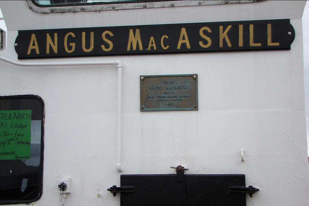 Angus MacAskill The tallest man in Scotland