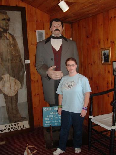 Angus MacAskill The tallest man in Scotland