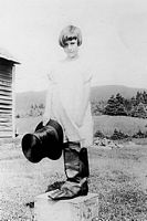 Angus MacAskill The tallest man in Scotland