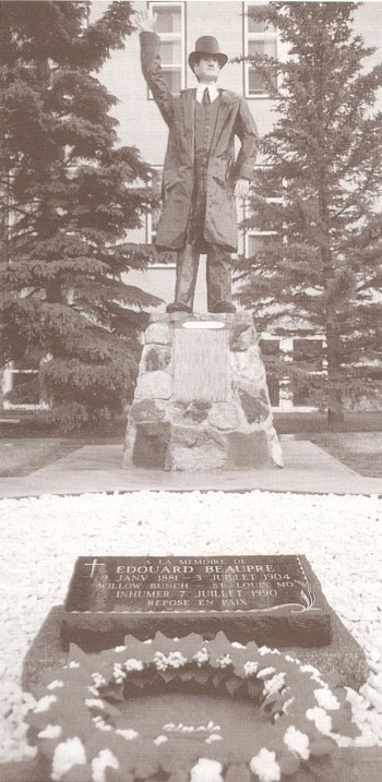Edouard Beaupré - The tallest man Canada Le Geant Beaupre