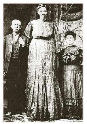 Ella Ewing The tallest woman Missouri