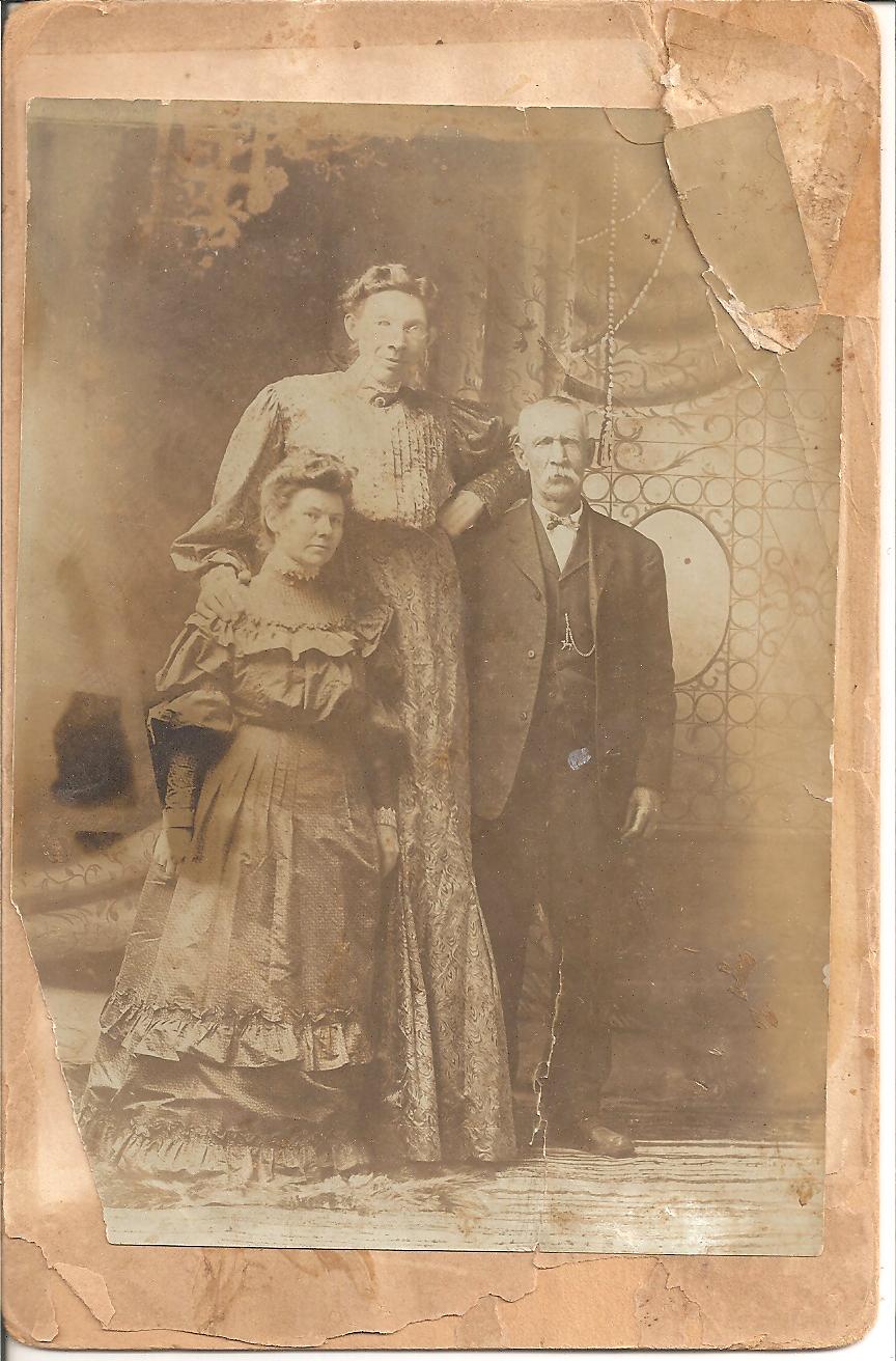 Ella Ewing The tallest woman Missouri