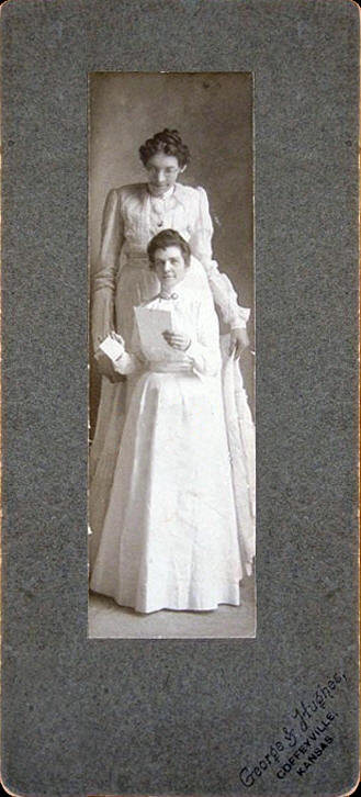Ella Ewing The tallest woman Missouri