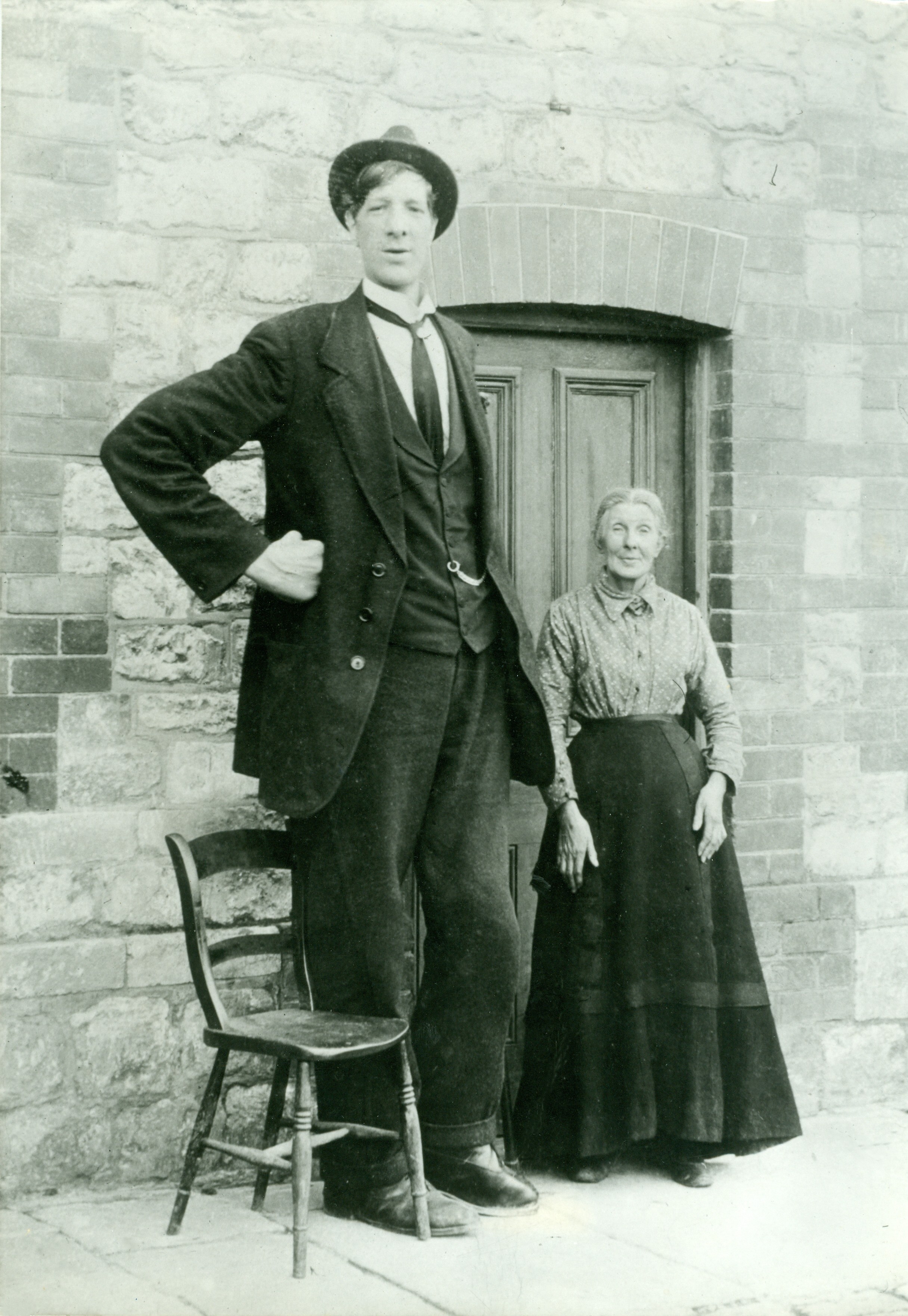 Frederick Kempster - The tallest man Wiltshire