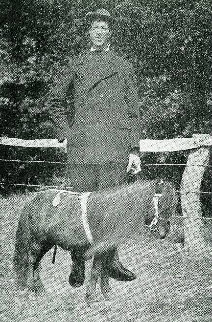 Frederick Kempster - The tallest man Wiltshire