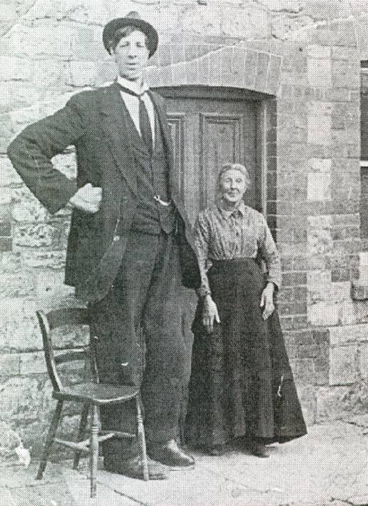 Frederick Kempster - The tallest man Wiltshire