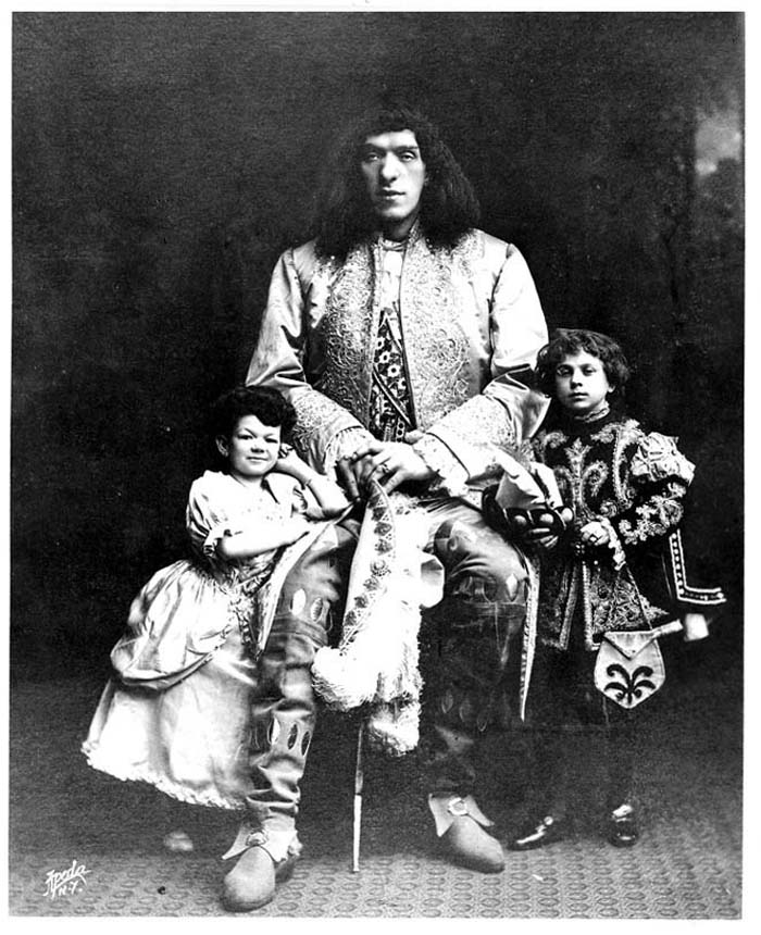 George Auger - The Cardiff Giant The tallest man Wales