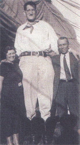 Jack Earle - The tallest man El Paso Texas