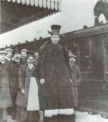 Maria Fassnauer or Mariedl The tallest woman