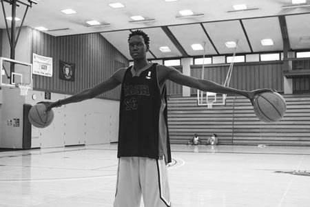 Ring Ayuel - The tallest man Sudan