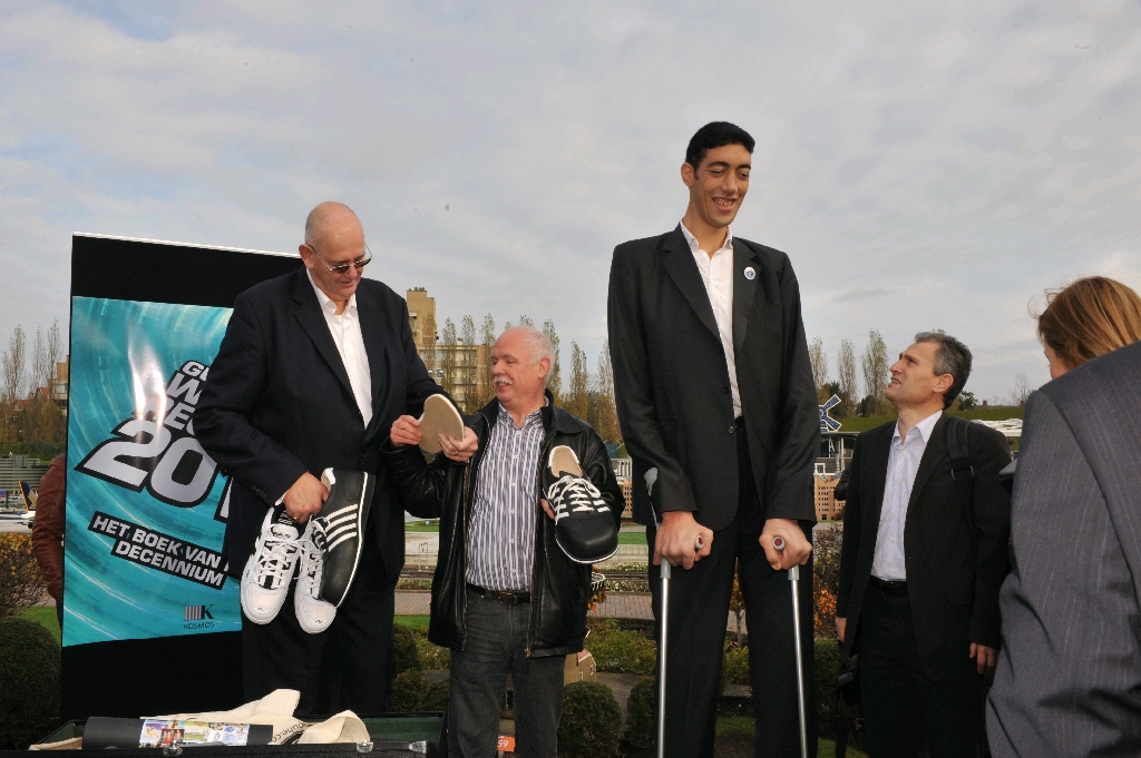 Rob Bruintjes - The tallest man of the Netherlands Holland
