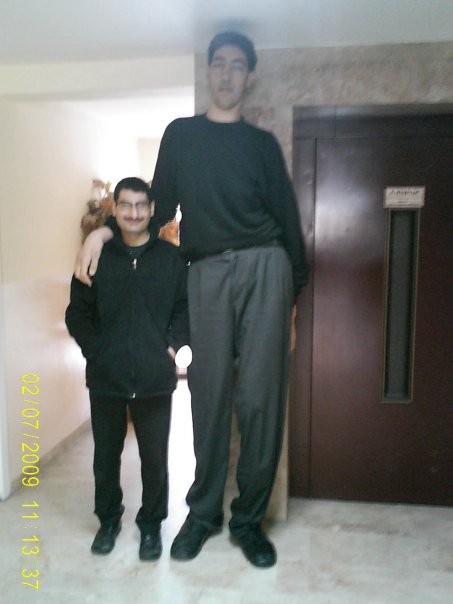 Sultan Kösen - The tallest man in the guinness world 2010 2011 2012
