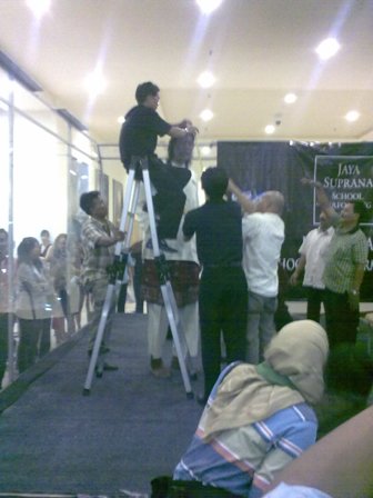 Suparwono The tallest man Indonesia