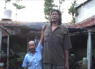 Suparwono The tallest man Indonesia