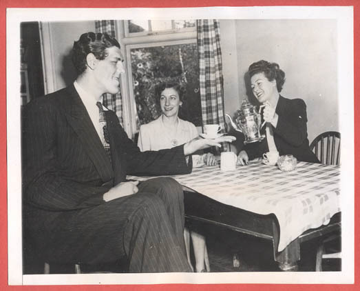 Ted Evans - The tallest man England