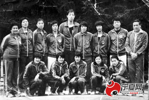 Yue Fang Chen The tallest woman China Basketball 1984 Olympic Games