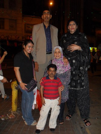 Zainab Bibi - The tallest woman of Pakistan